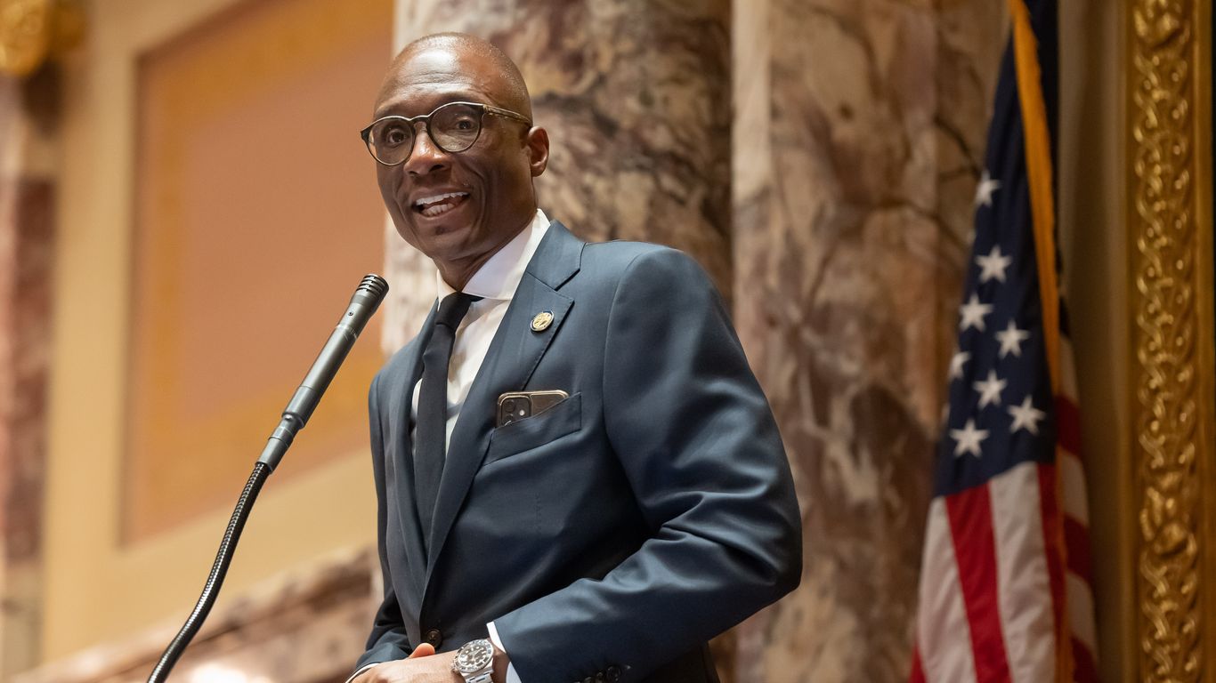 Twin Cities senator calls for more investment as Aldi, Walgreens leave ...