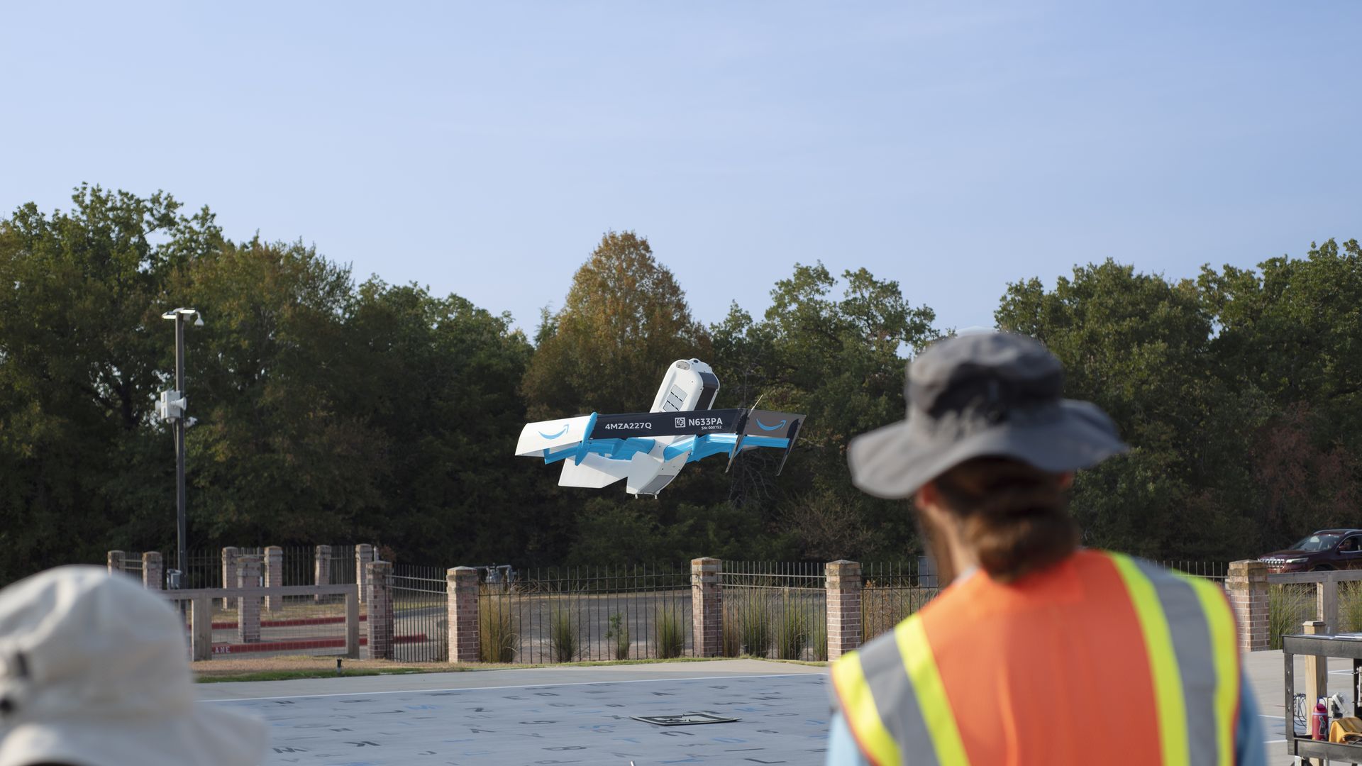 Amazon launches drug delivery by drone