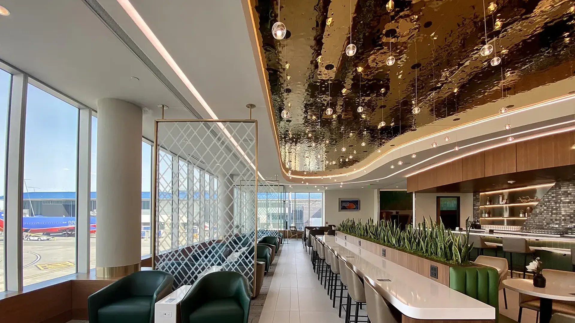 New airport lounge called The Club CLT opens today - Axios Charlotte