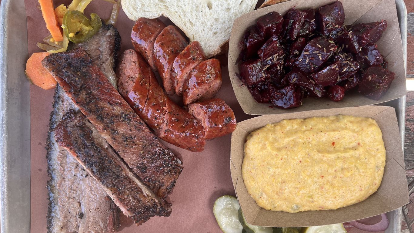Micklethwait Barbecue opens in new East Austin location - Axios Austin