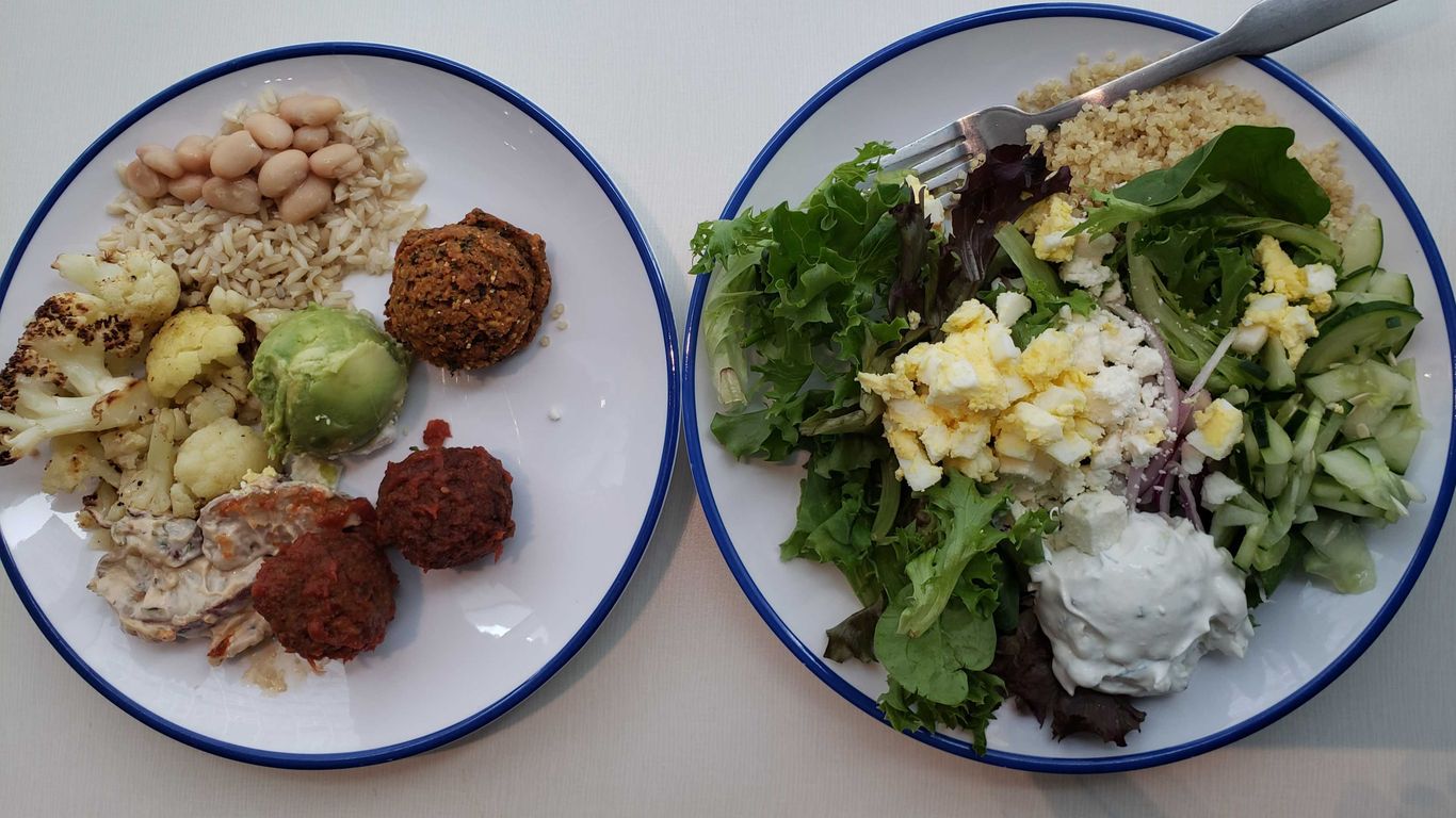 Meals at new University of Illinois food hall reviewed - Axios Chicago