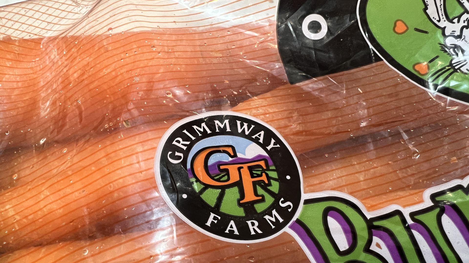 Carrot recall as E. coli outbreak leaves 1 dead, dozens infected across ...