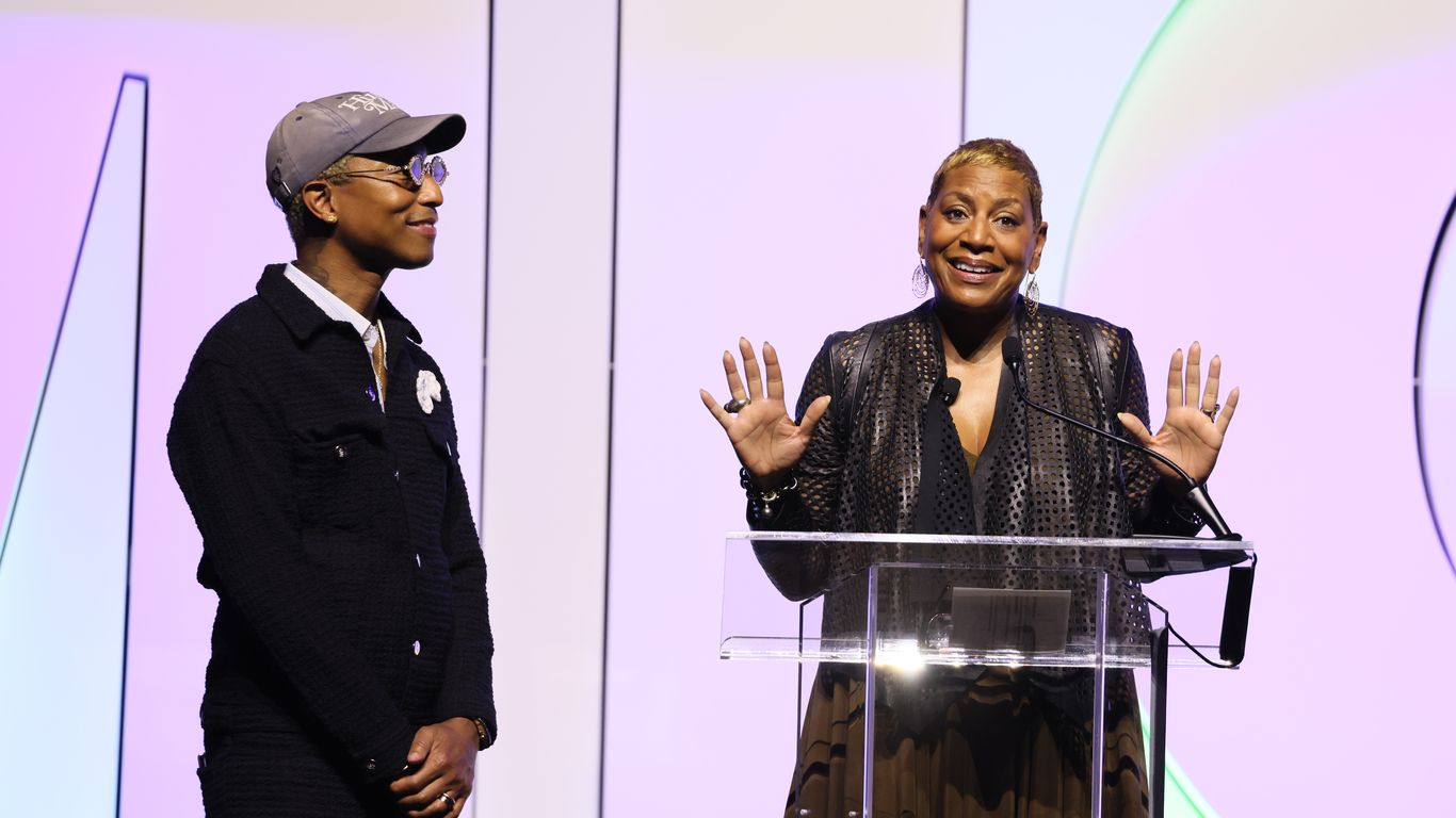 Edelman U.S. CEO Lisa Osborne Ross taking "leave of absence"