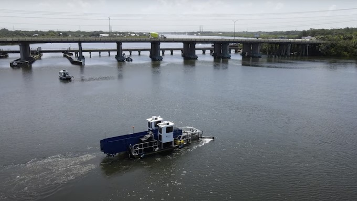 Tampa adds mini litter-scooper to waterway pollution-fighting fleet ...