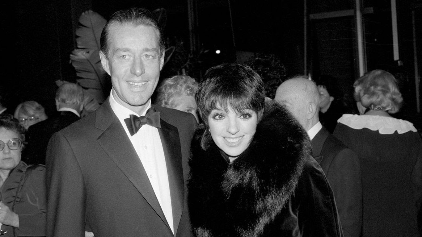 Iconic clothing designer's boyhood Des Moines home up for sale - Axios ...