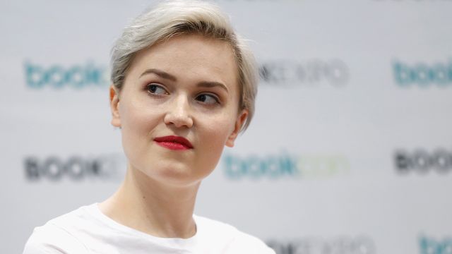 Author Veronica Roth's favorite things to do in Chicago - Axios Chicago