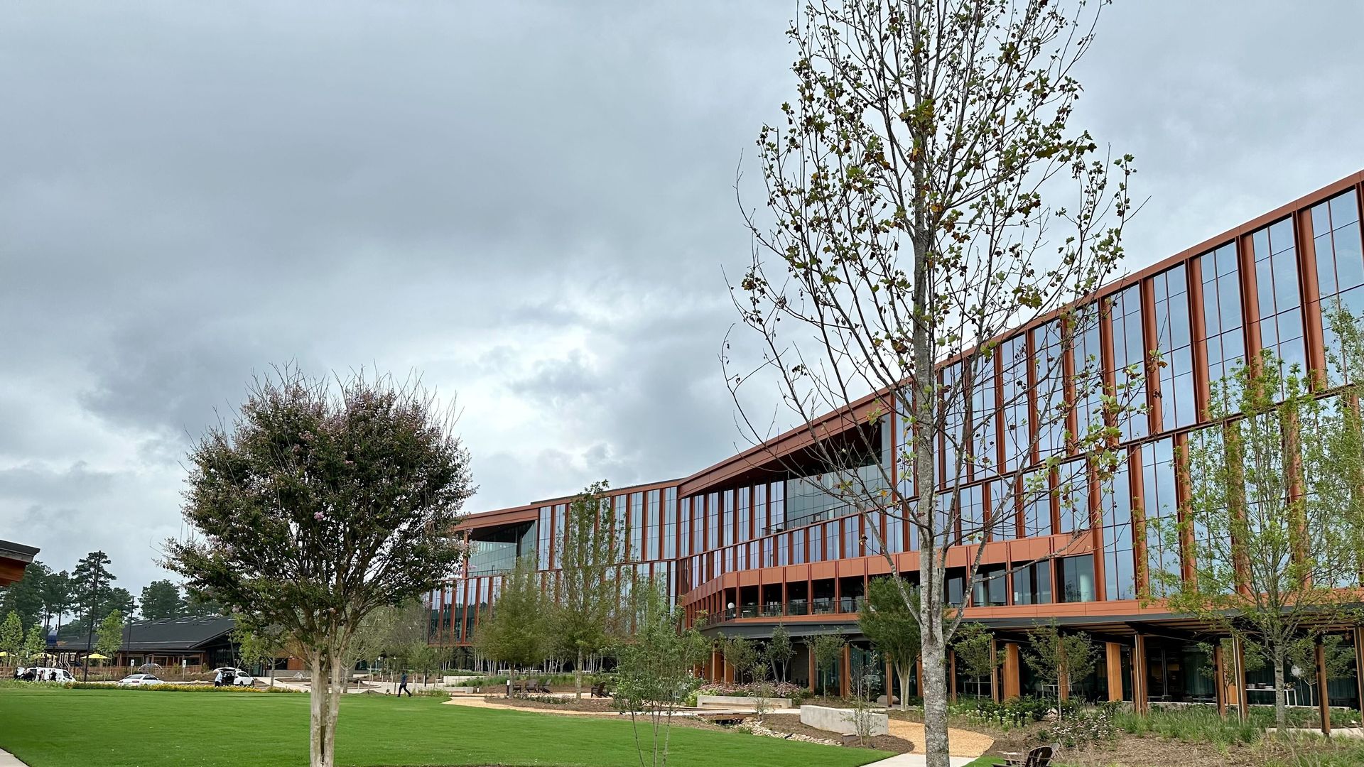 Bandwidth opens its $100 million Raleigh headquarters - Axios Raleigh