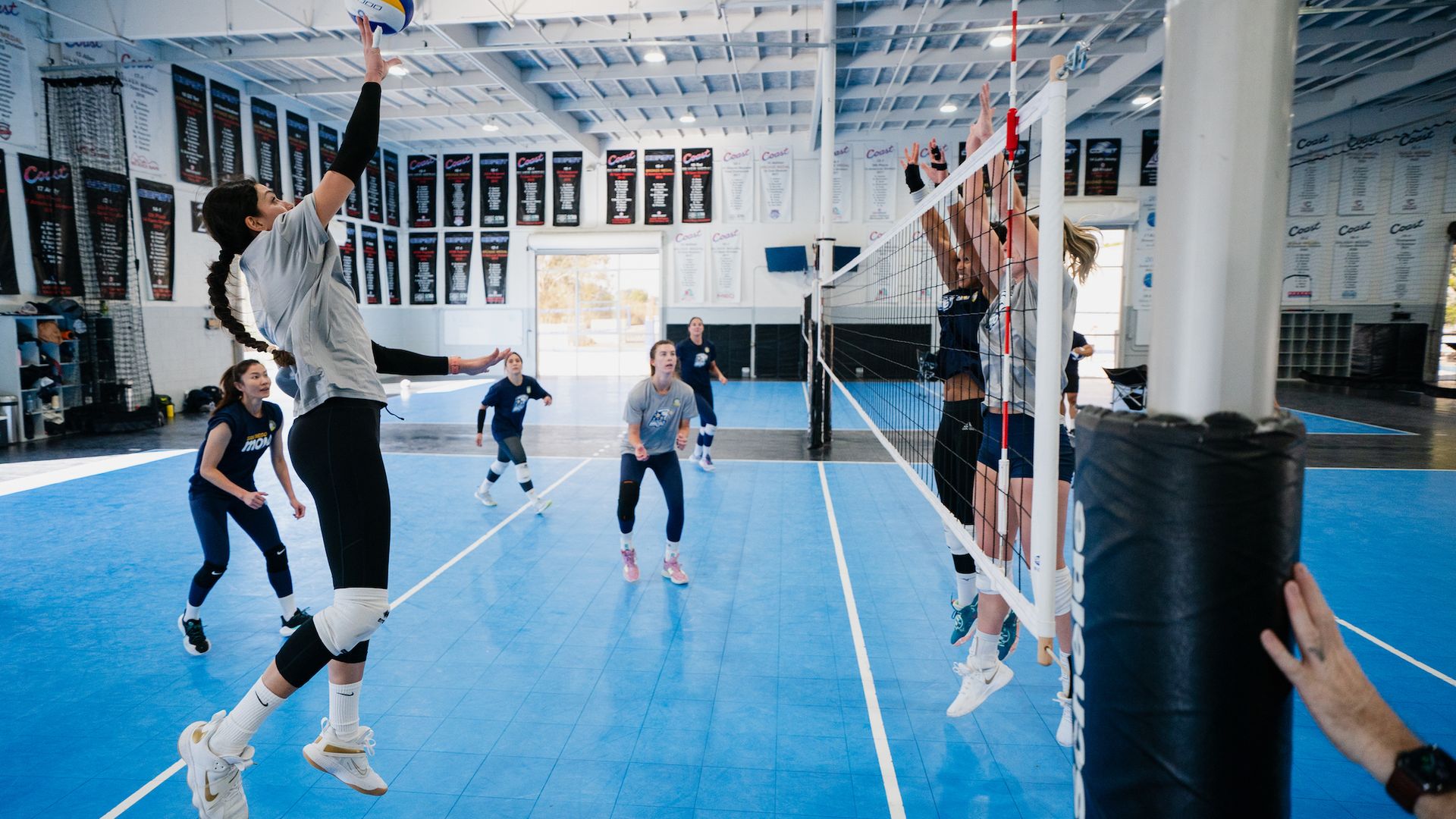 San Diego Mojo bring pro volleyball to Viejas - Axios San Diego