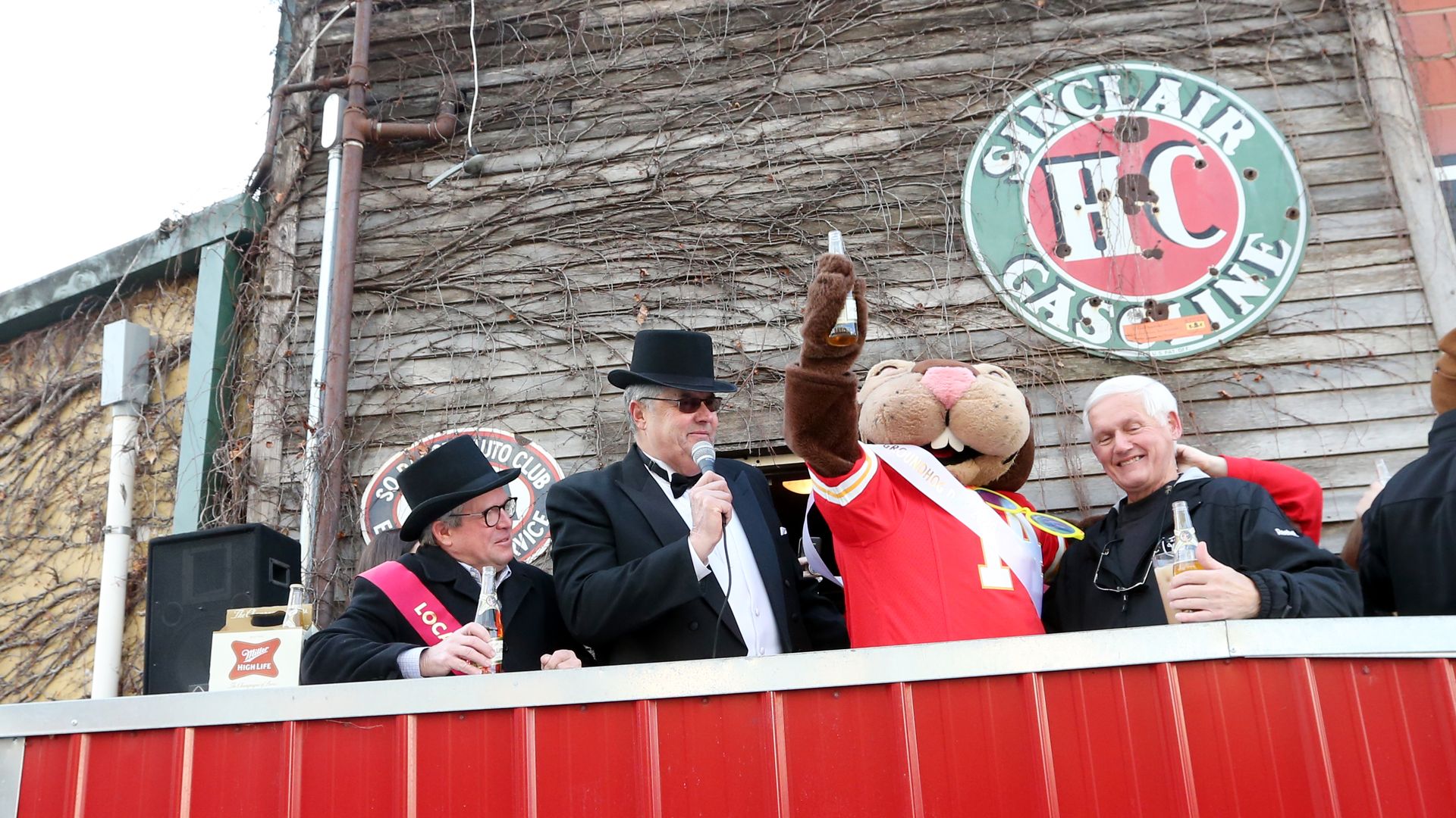 High Life Lounge in Des Moines celebrates its 20th Groundhog Day with ...