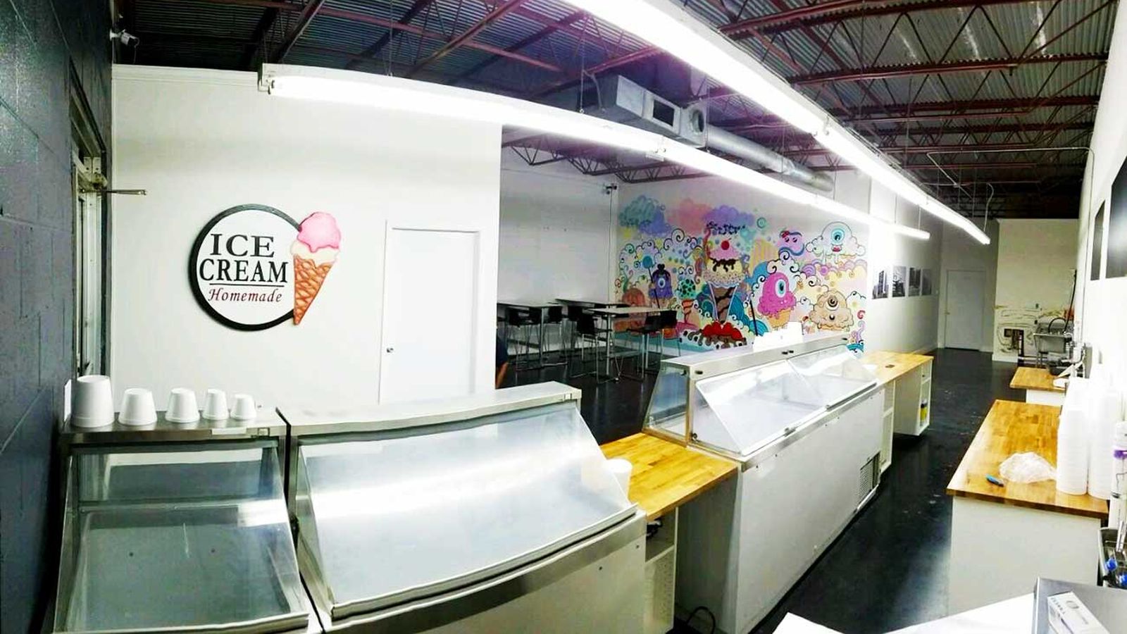 FIRST LOOK: Two Scoops Creamery is opening early next week - Axios ...