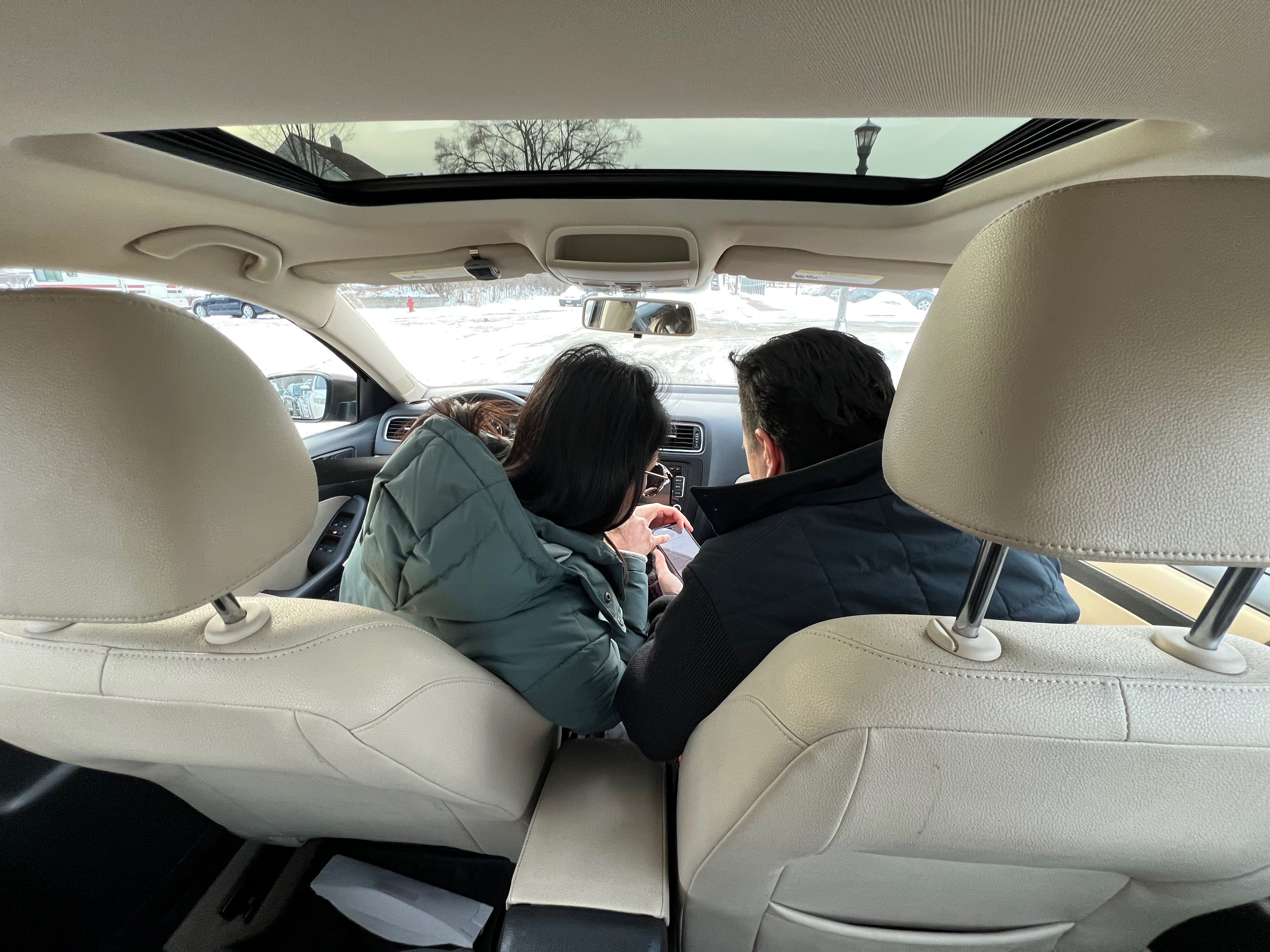 How Minnesota's rapid responders are tracking ICE agents in real time ...