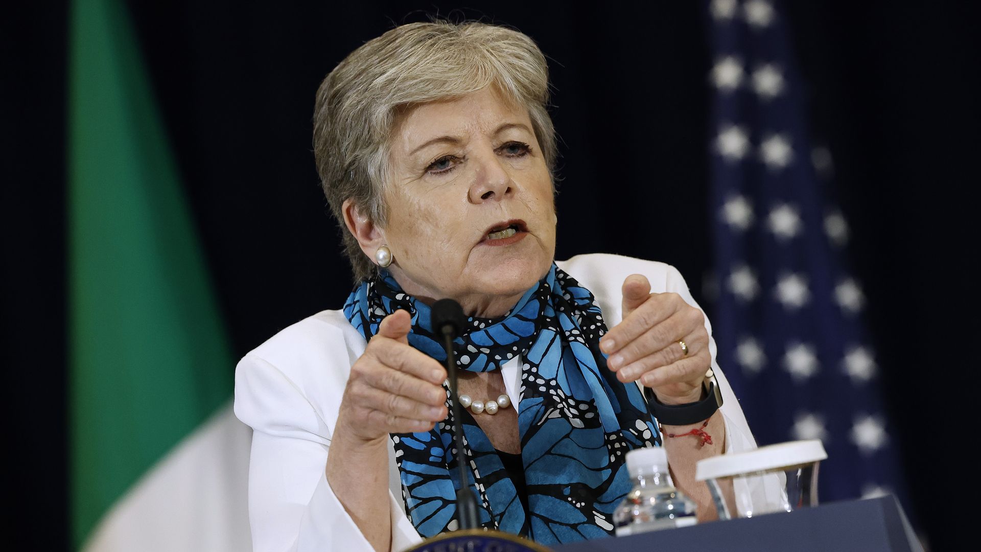 Mexico says U.S. Army weapons used by cartels, demands investigation