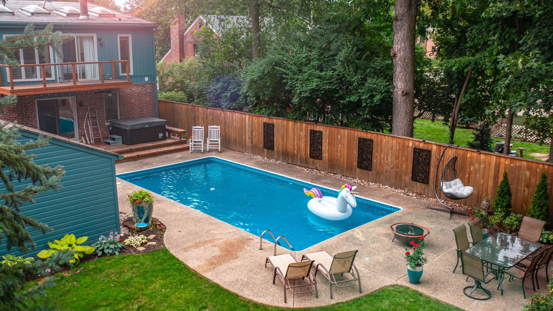 3 private pools to rent near Detroit starting at $54 an hour - Axios ...