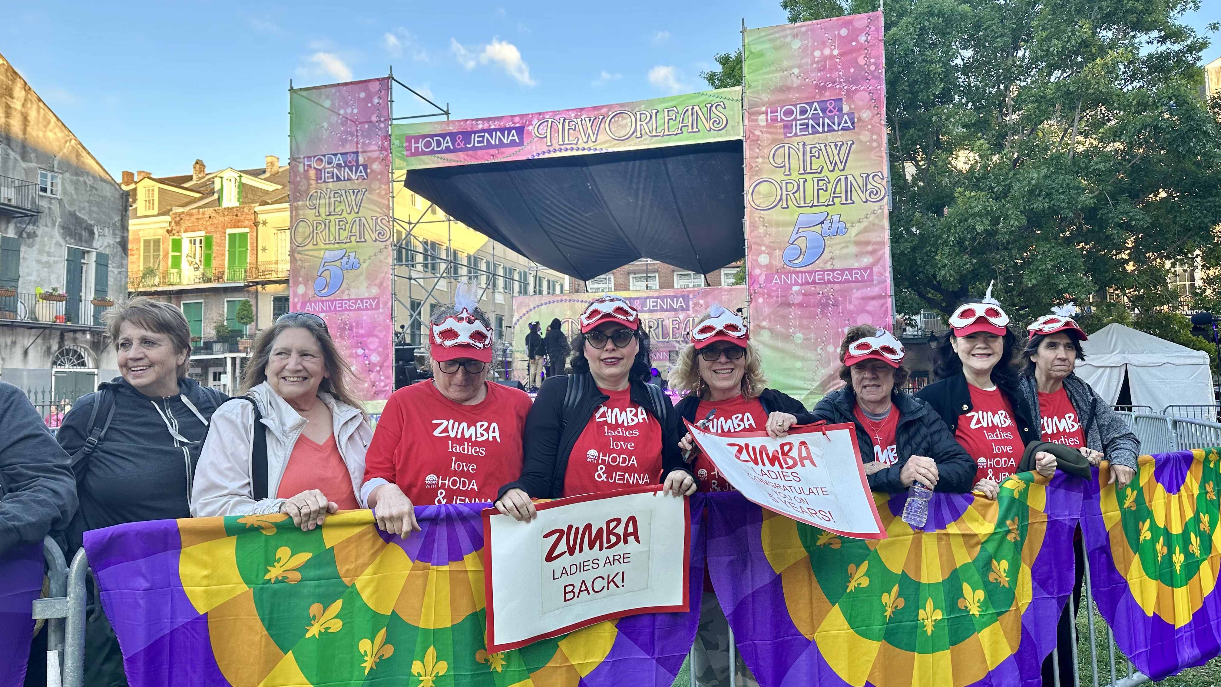 Hoda and Jenna of "Today" took a burlesque class during New Orleans ...