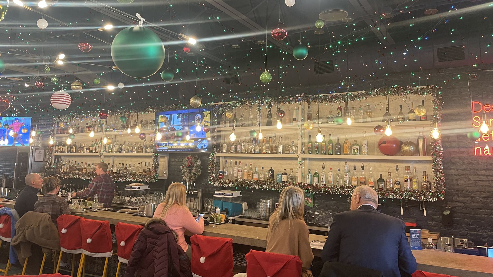 The Current: More holiday pop-up bars - Axios Richmond