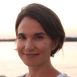 Stephanie Savell - Axios