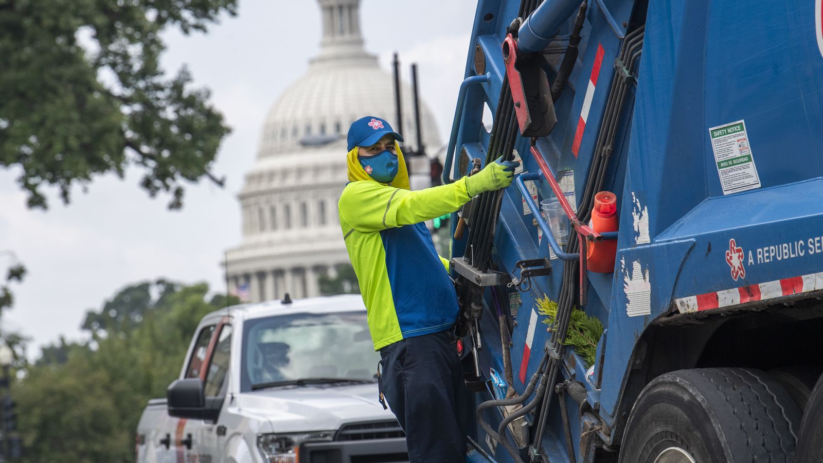 D.C. trash pickup starts earlier through the summer - Axios Washington D.C.
