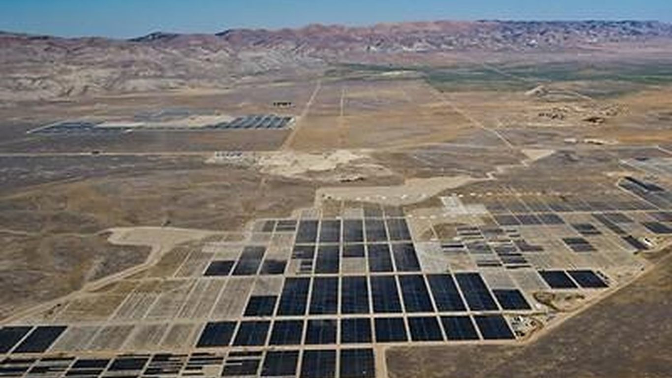Biden approves 2 California solar farms