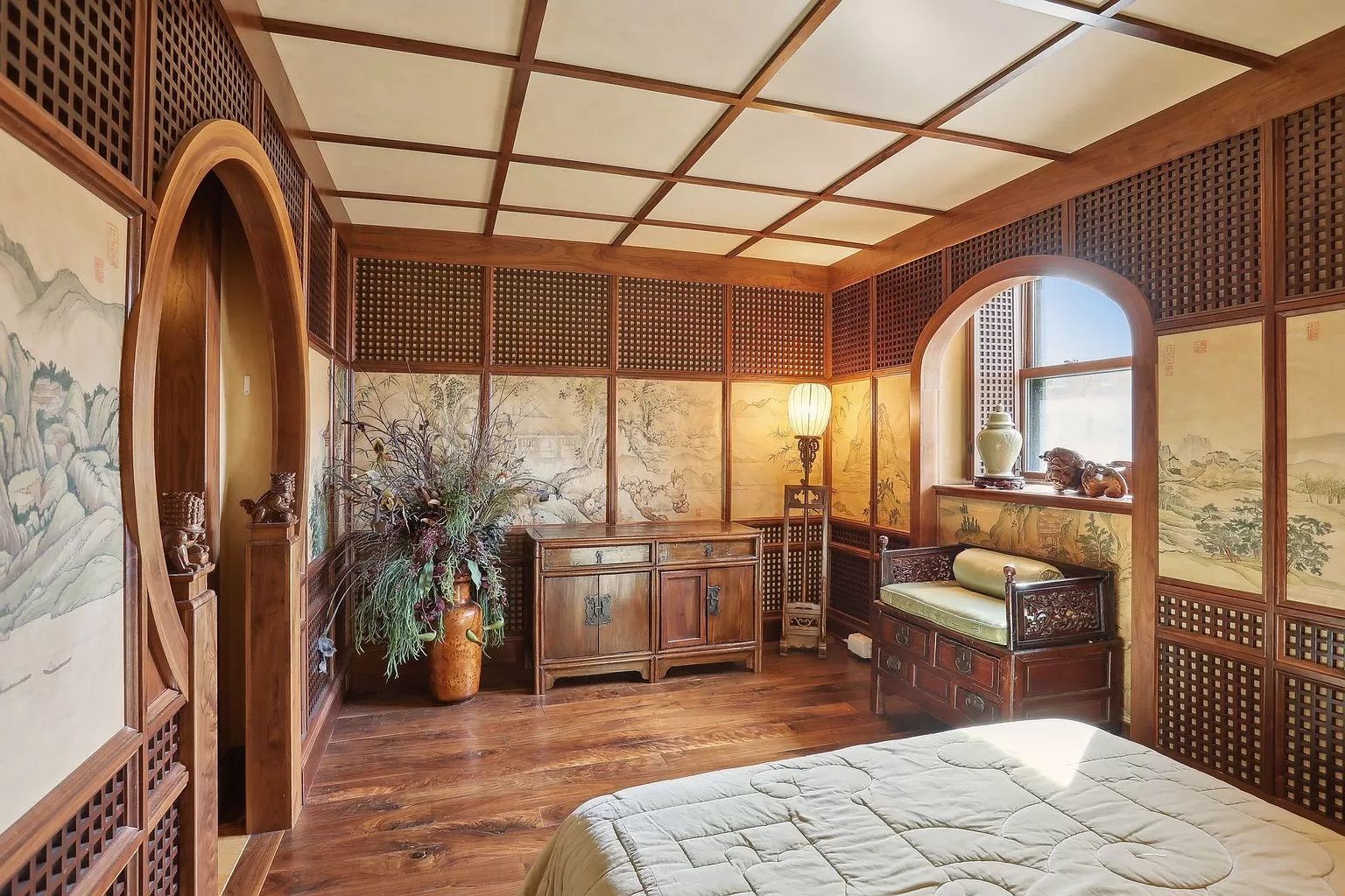 Baroque-inspired Nicollet Island townhome lists for $1.2 million ...