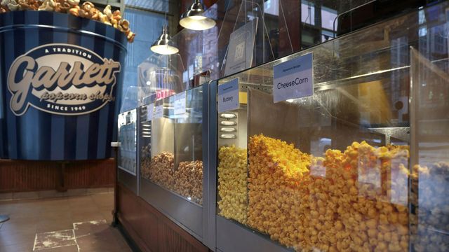 Chicago's Garrett Popcorn turns 75 - Axios Chicago
