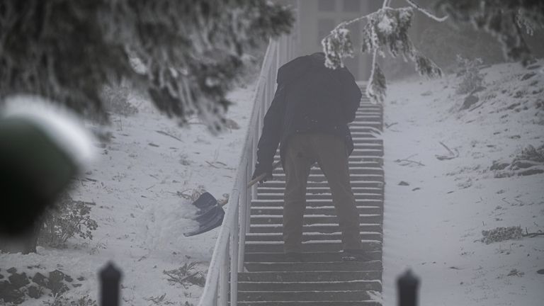 Blizzard Warning Millions Brace For Rare Winter Storm In California