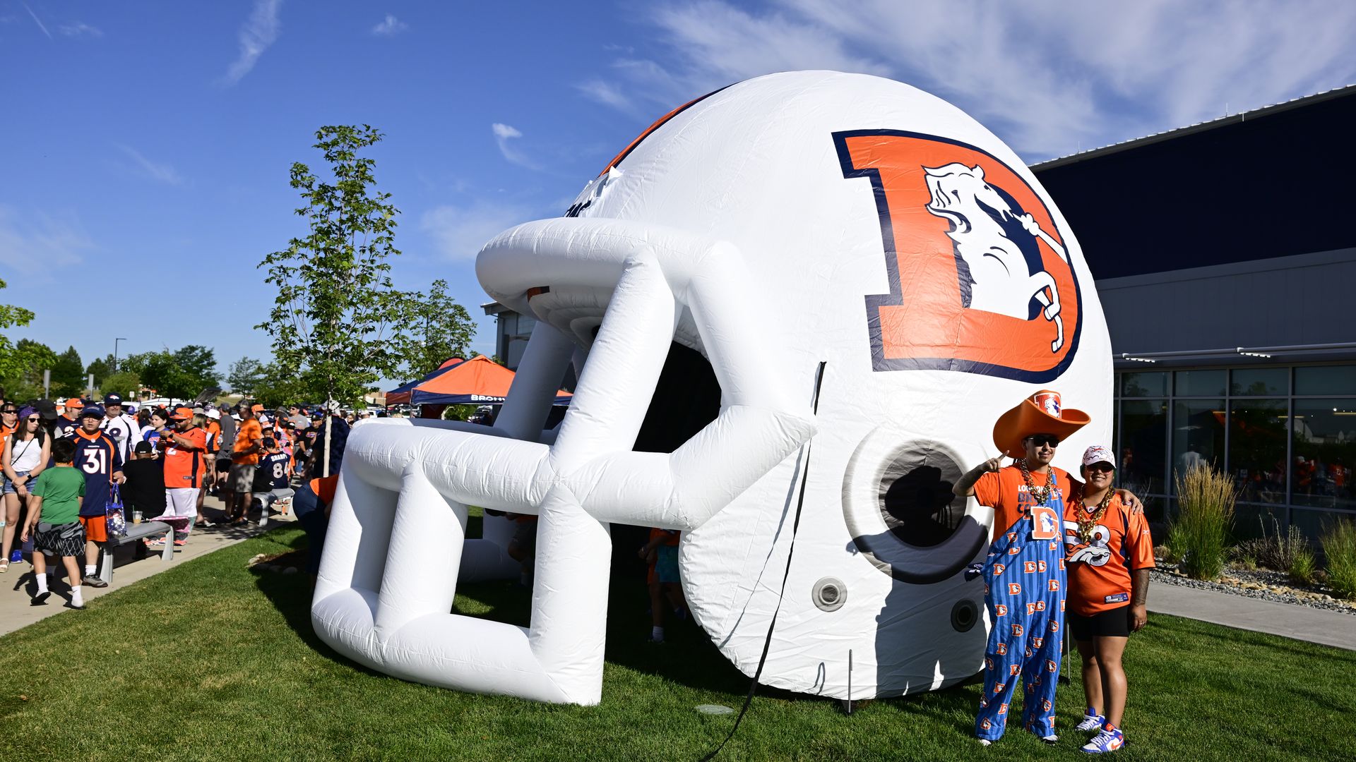 Denver Broncos building a new practice facility in Englewood - Axios Denver