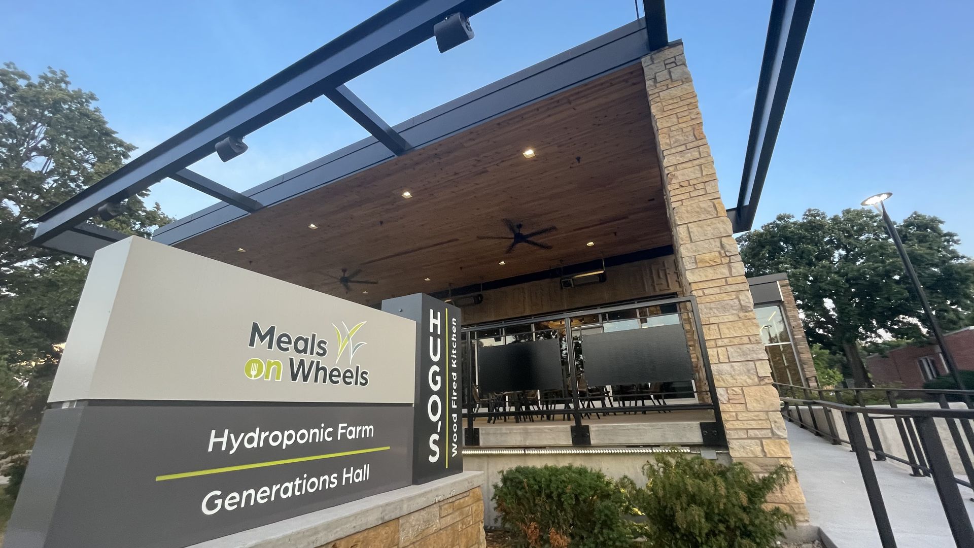 Reviewing Hugo's Wood-Fired Kitchen - Axios Des Moines