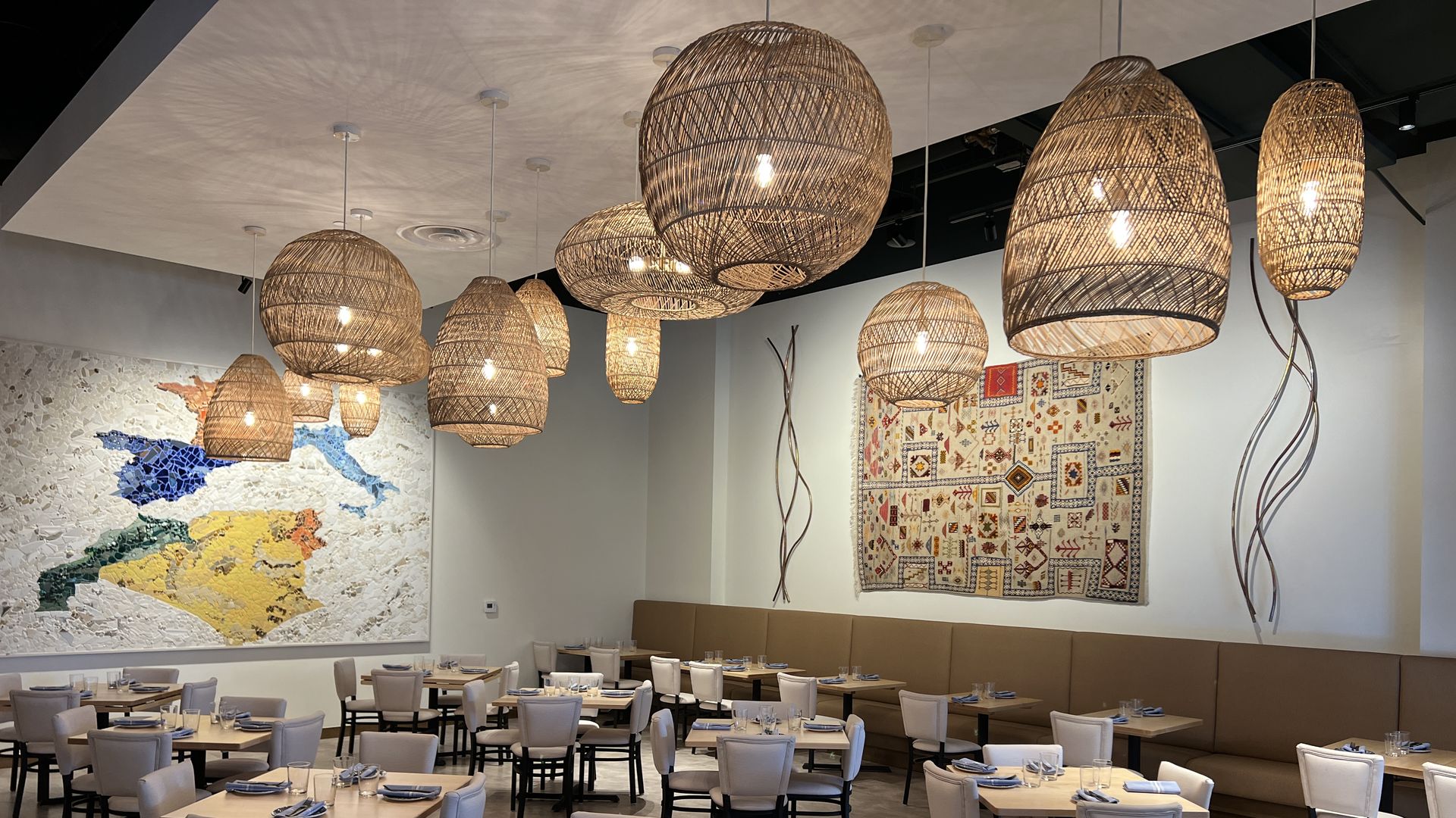 Alexis Clinton - Axios