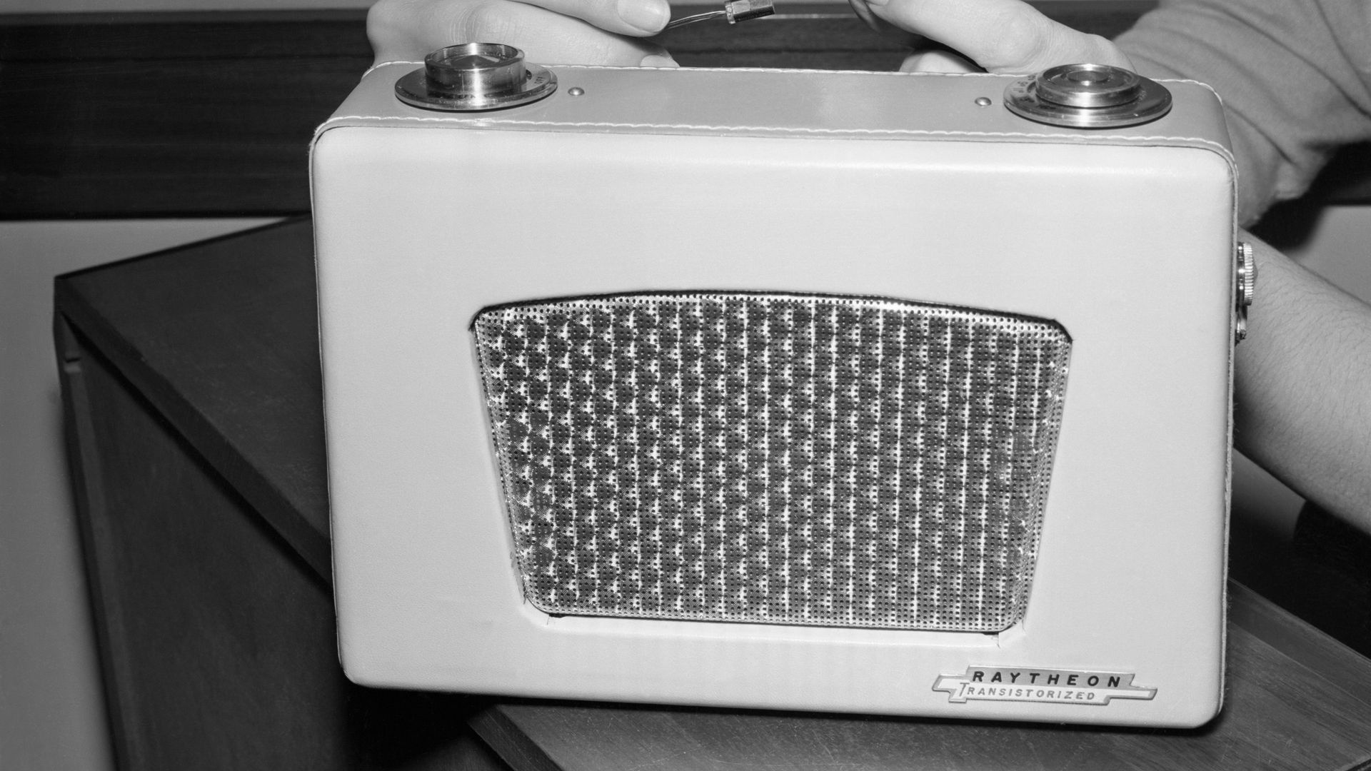 Don't touch that dial! Who's the best radio host in Chicago history ...