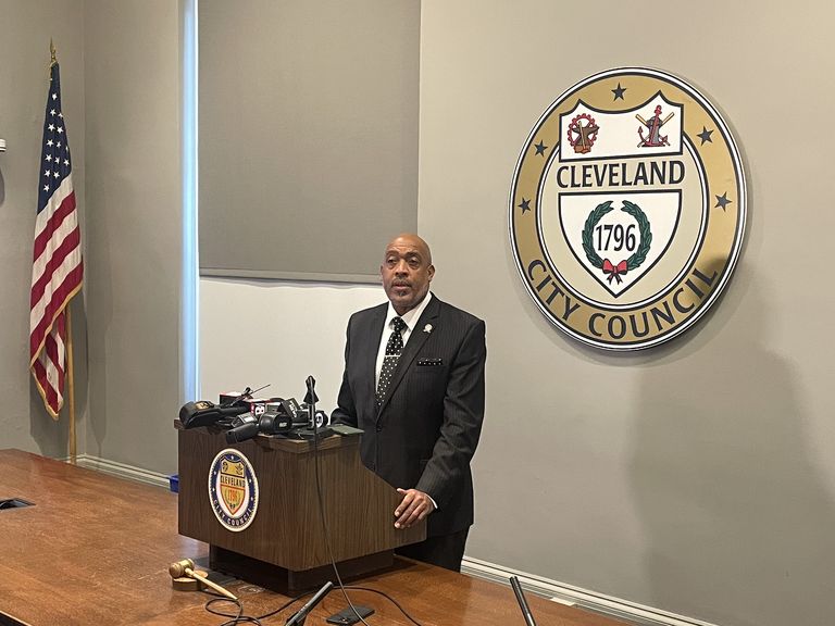 Cleveland City Hall feud erupts over aide's "covert" download of 2,000 ...