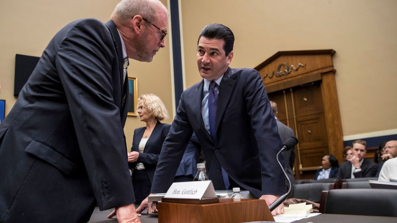 FDA chief touts more approvals of generic drugs