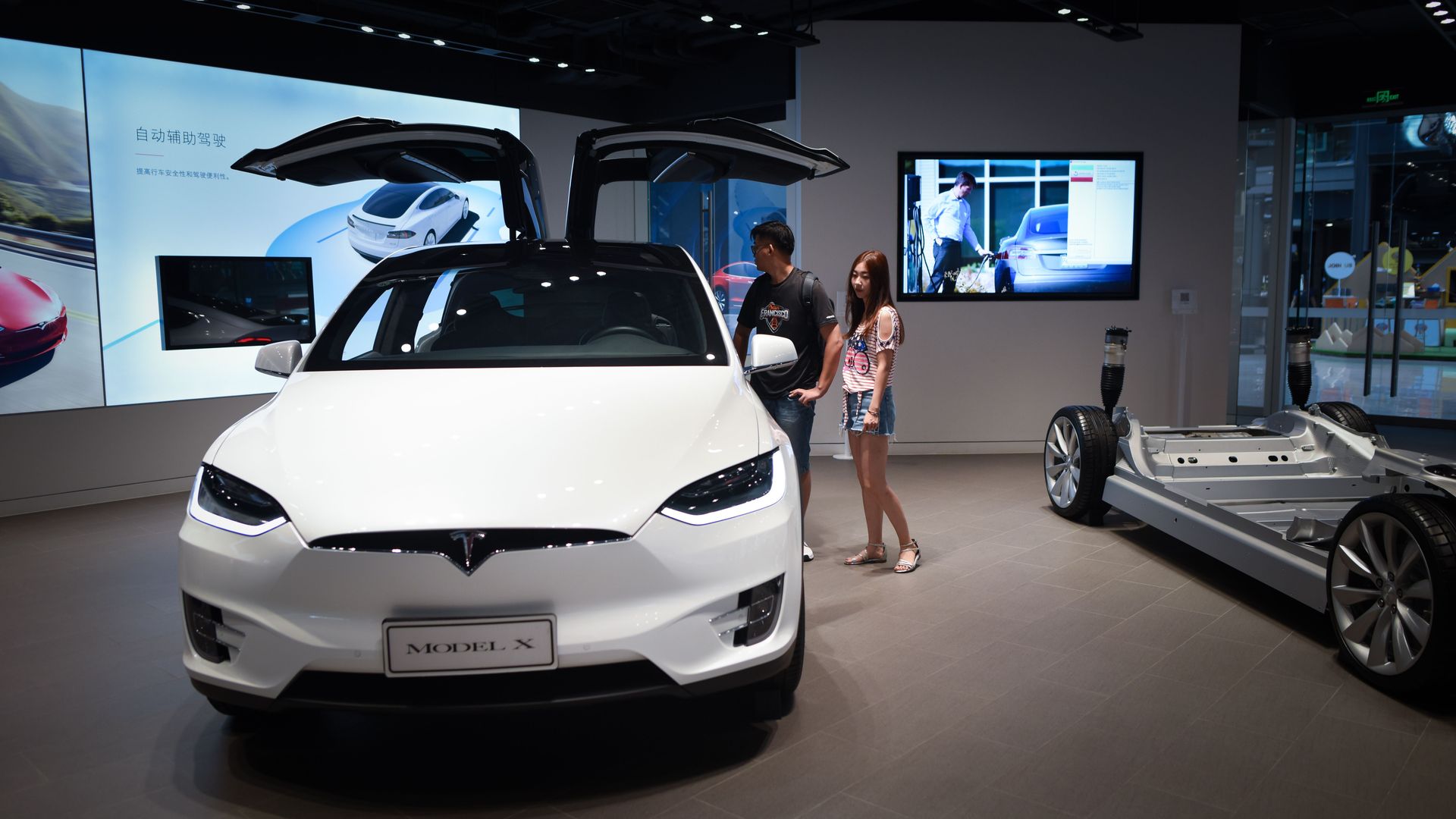 Tesla plans a 500,000-vehicle production plant in Shanghai, China