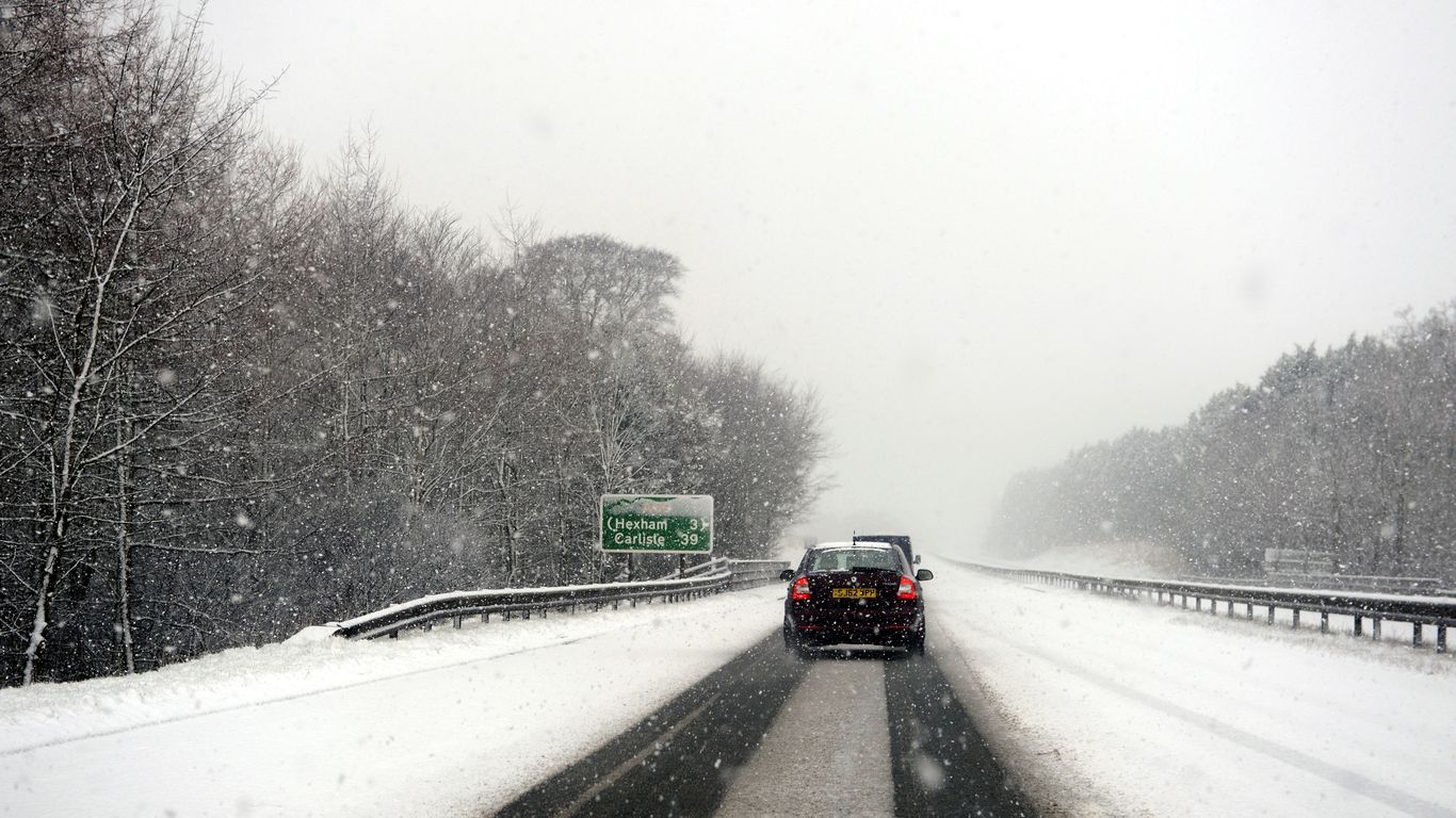 Powerful late-season storm could bring 10 inches of snow to the Midwest