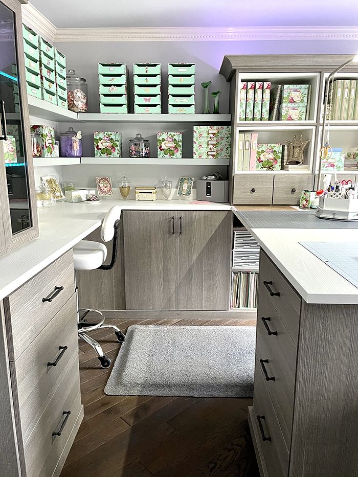 Behind the scenes of Charlotte’s most beautiful closets