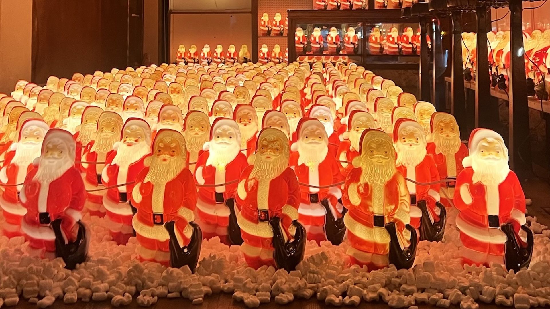 1 photo to go: Secret Santas - Axios Portland