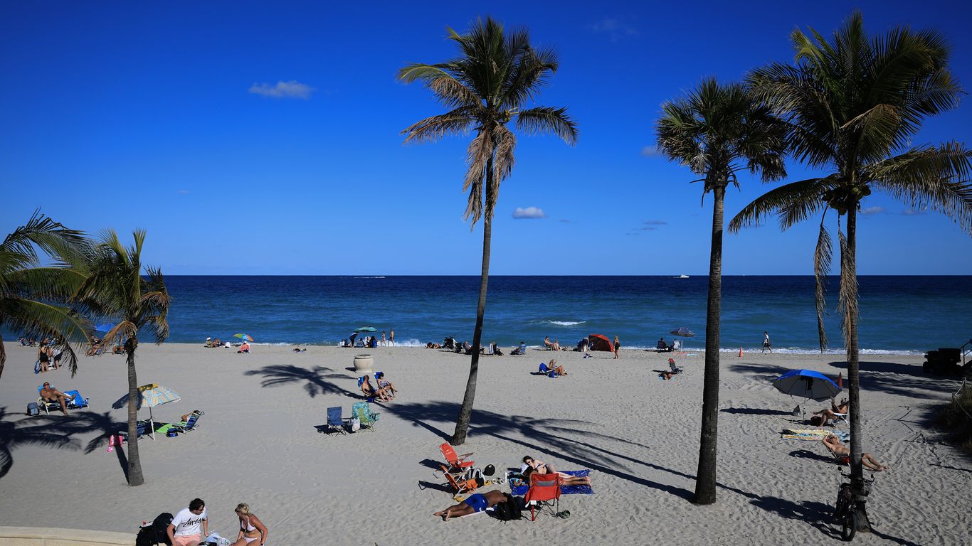 Death renews calls for Hollywood to keep boats farther from shore ...