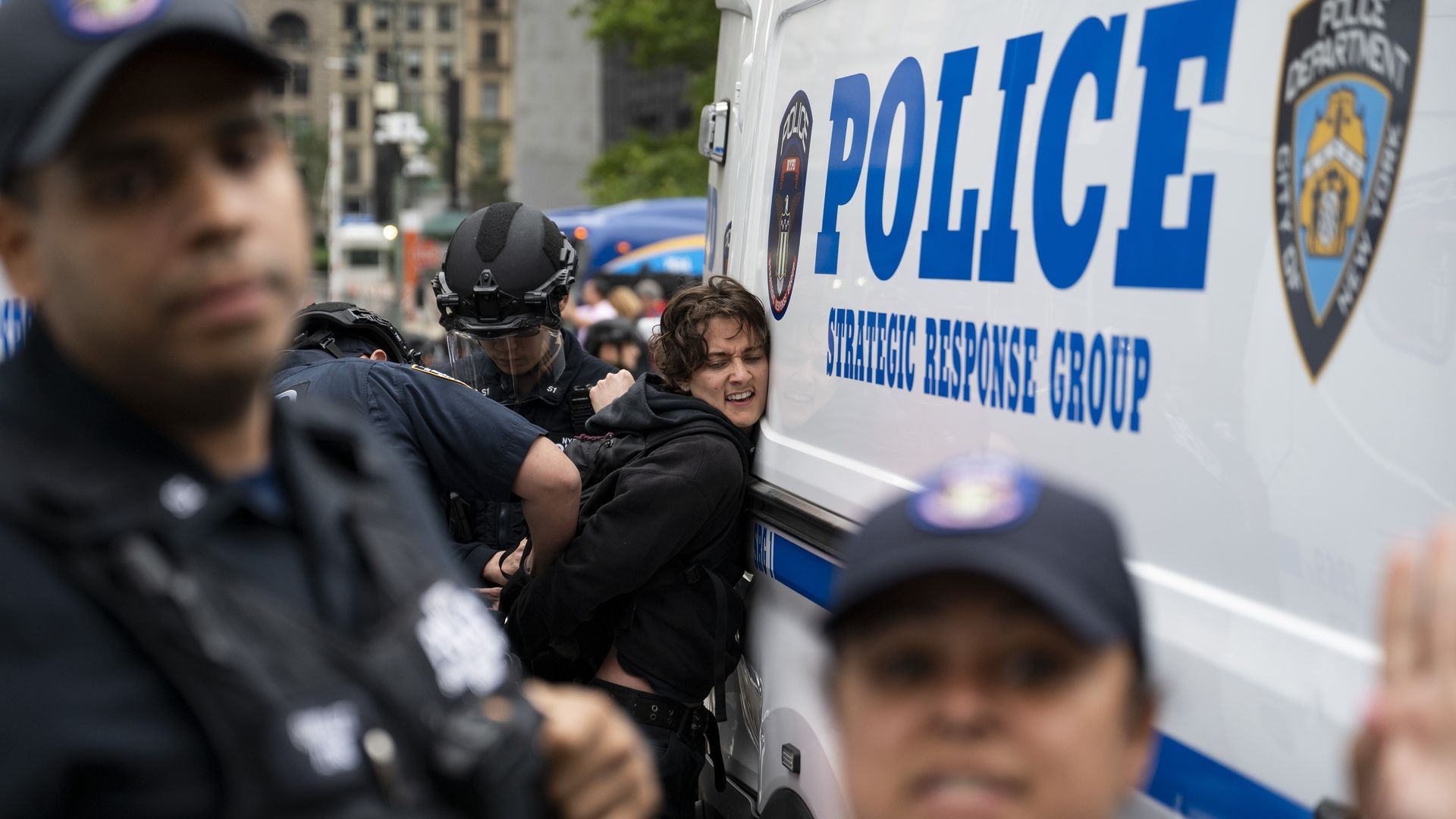 ICE protests spread across U.S.: Over 20 arrested at Trump Tower ...