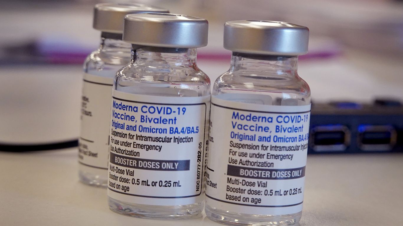 FDA approves 2nd omicron booster for high-risk people