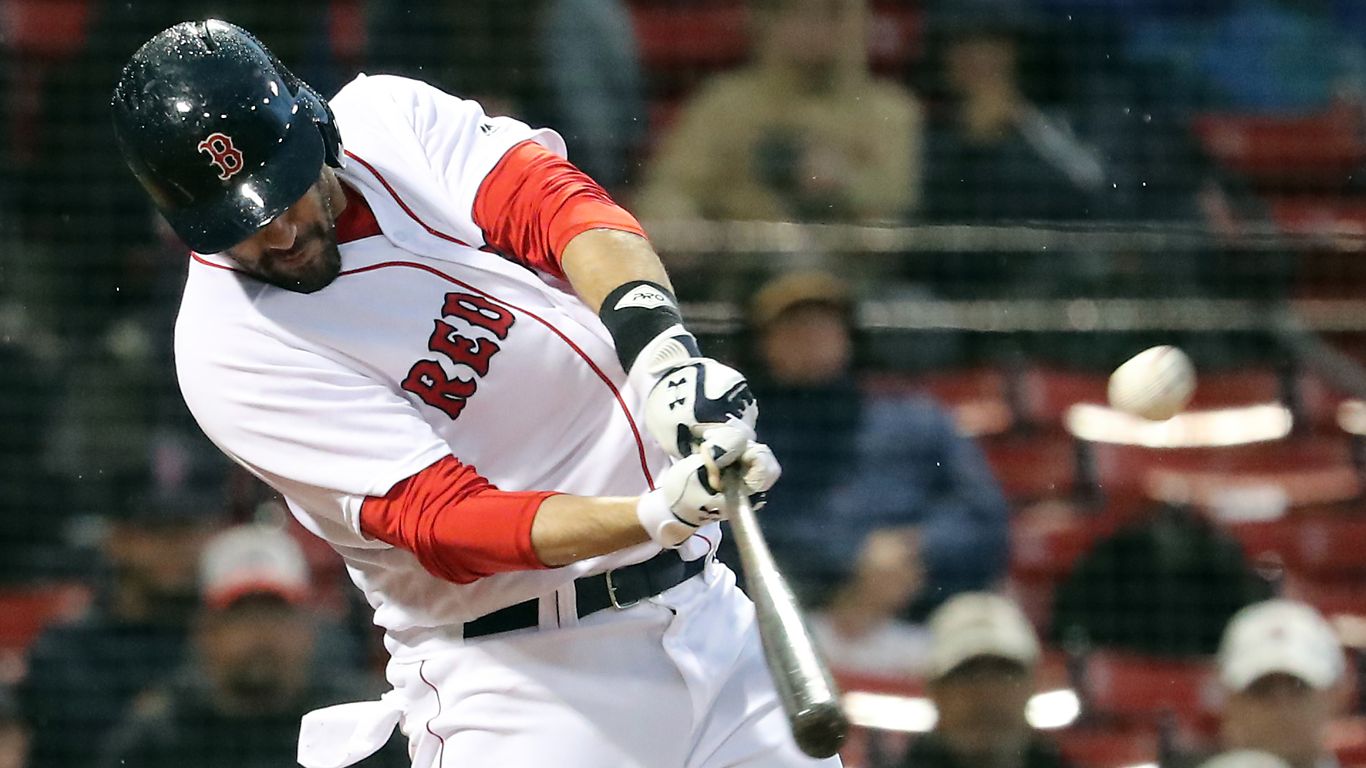 MLB buys Rawlings, the company that makes its baseballs