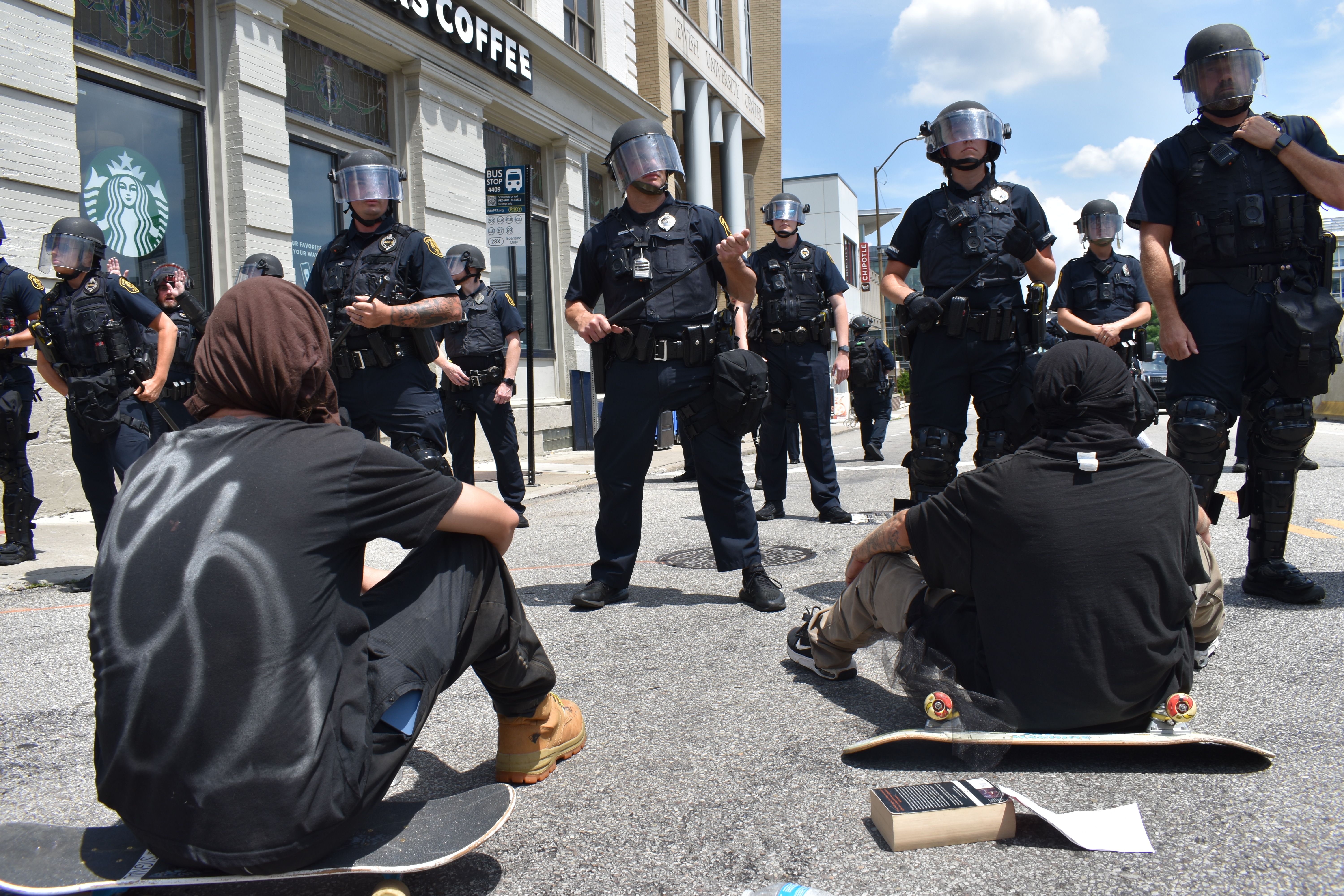 Trump visit sparks protests at Pittsburgh AI summit - Axios Pittsburgh