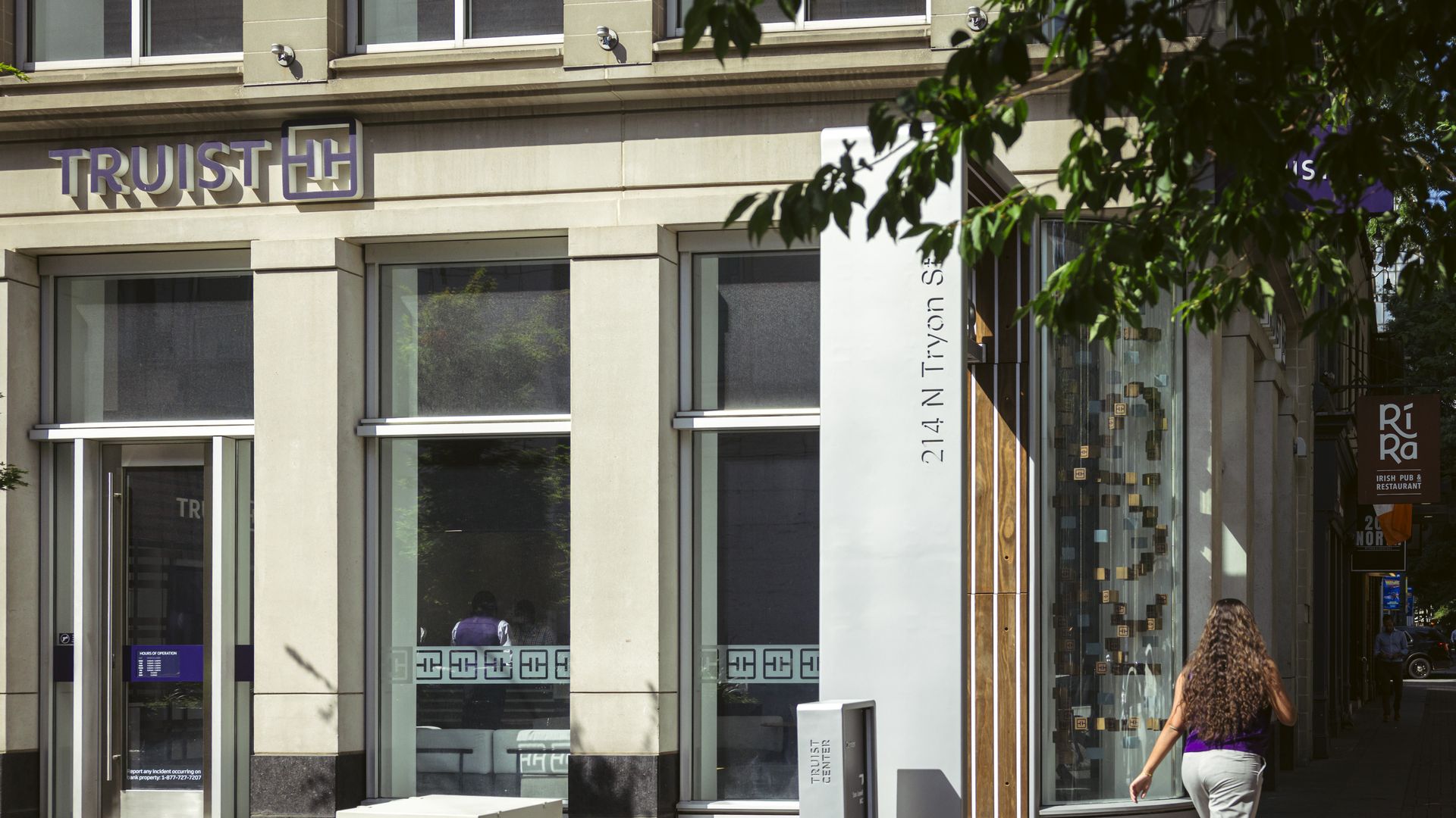 Truist plans 100 new branches and 300 branch renovations over five ...