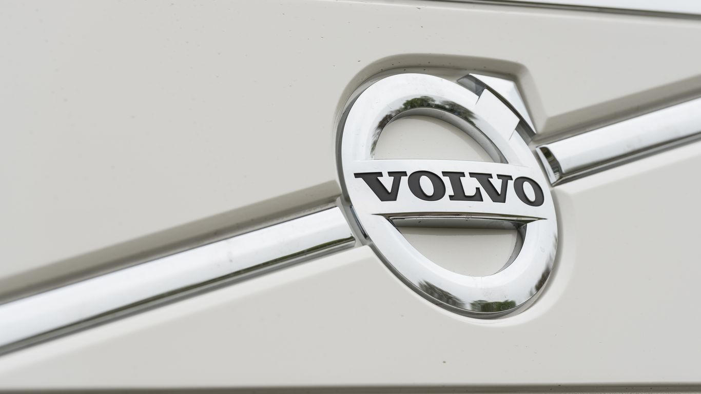 Volvo invests in blockchain firm Circulor to help ethically source ...