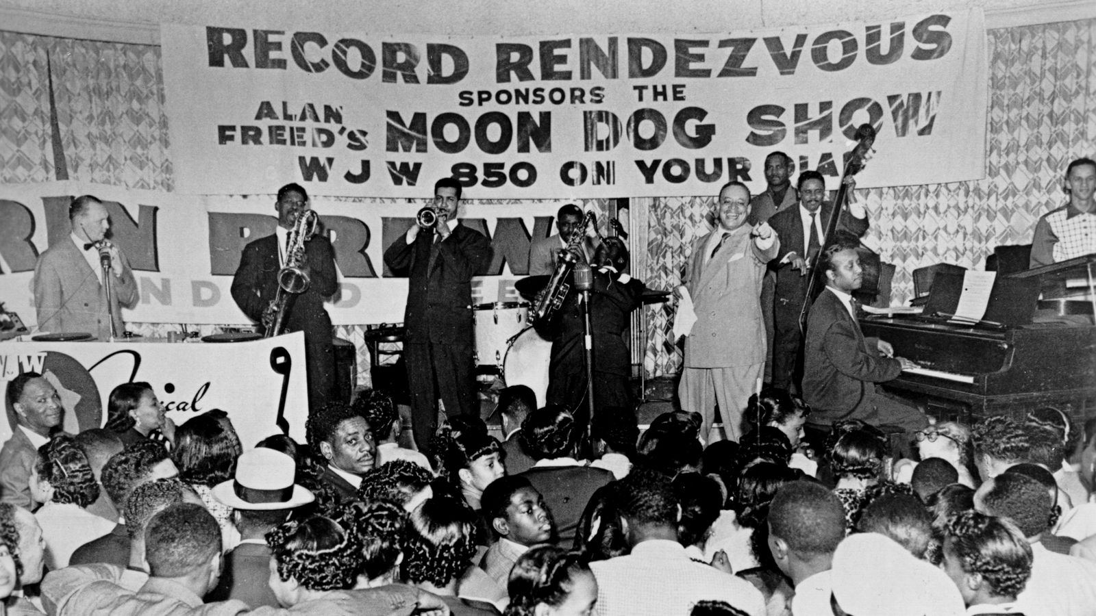 How the Moondog Coronation Ball created the rock 'n' roll concert - Axios Cleveland