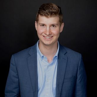 Andrew Solender - Axios