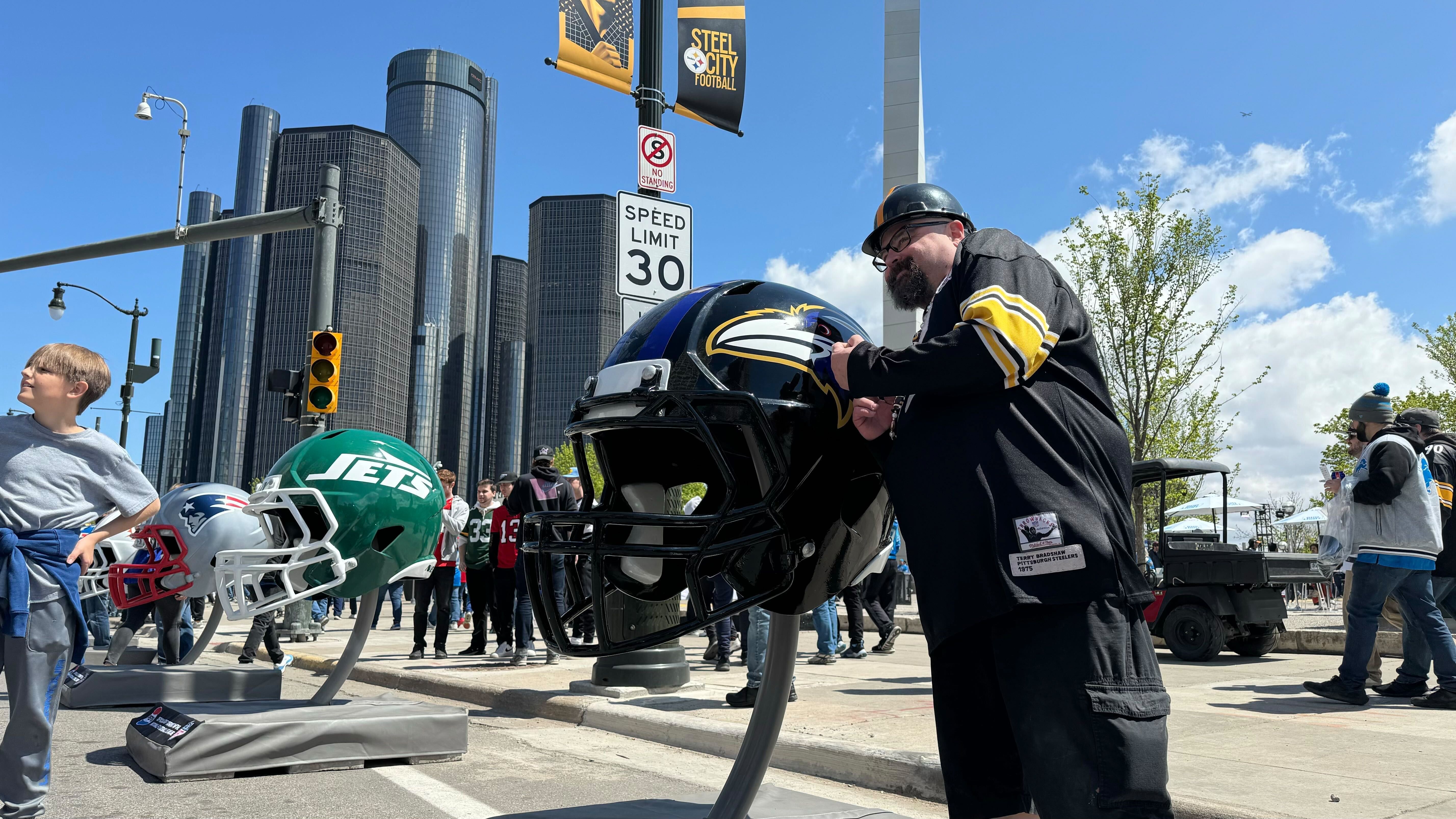 NFL Draft celebrates Detroit: Vibrant scenes and sports spirit take ...
