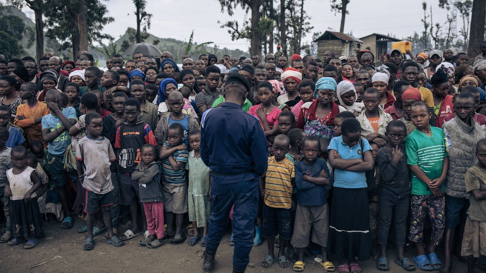 Rebel offensive in eastern Congo threatens key border city
