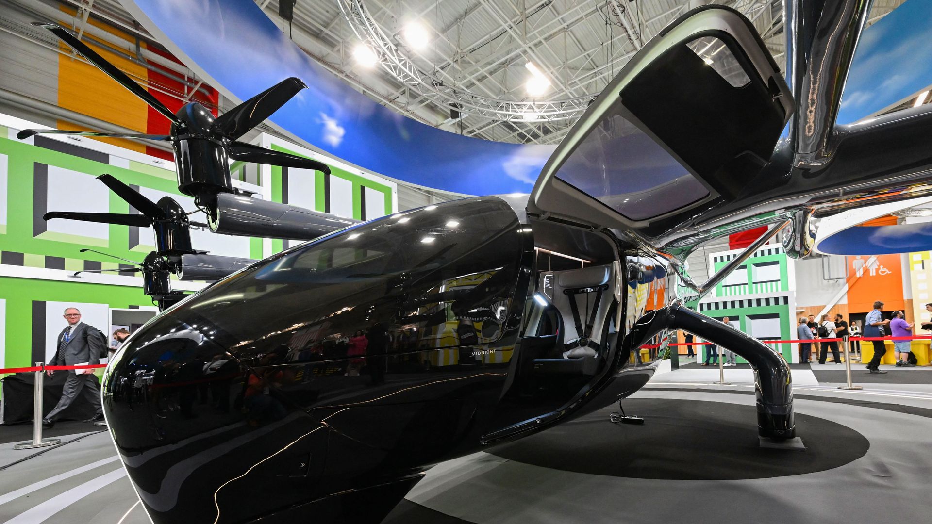 Archer Aviation raises $215M from Stellantis, Boeing, United, Ark