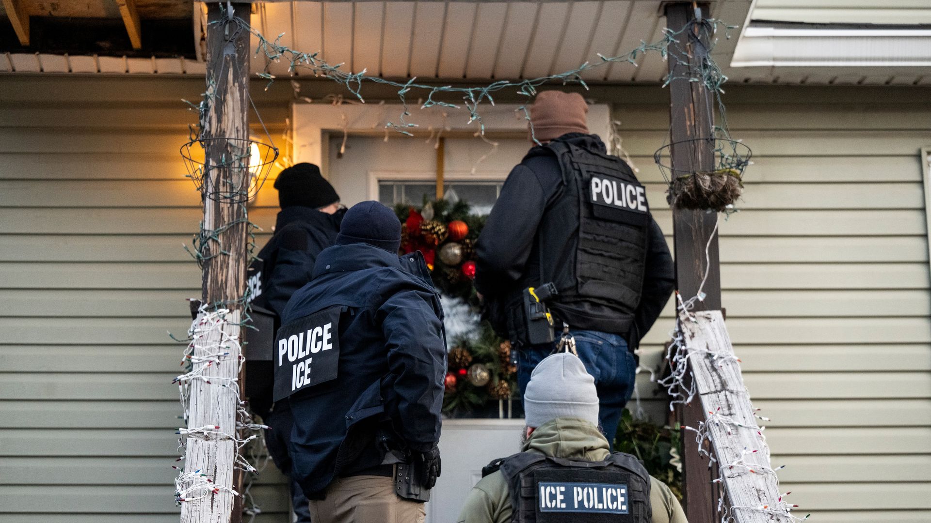 ICE arrests 956 as Trump immigration enforcement crackdown ramps up