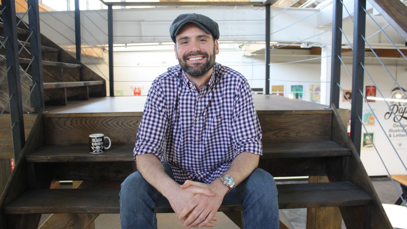 WXRT jock Ryan Arnold leaves Chicago radio station - Axios Chicago