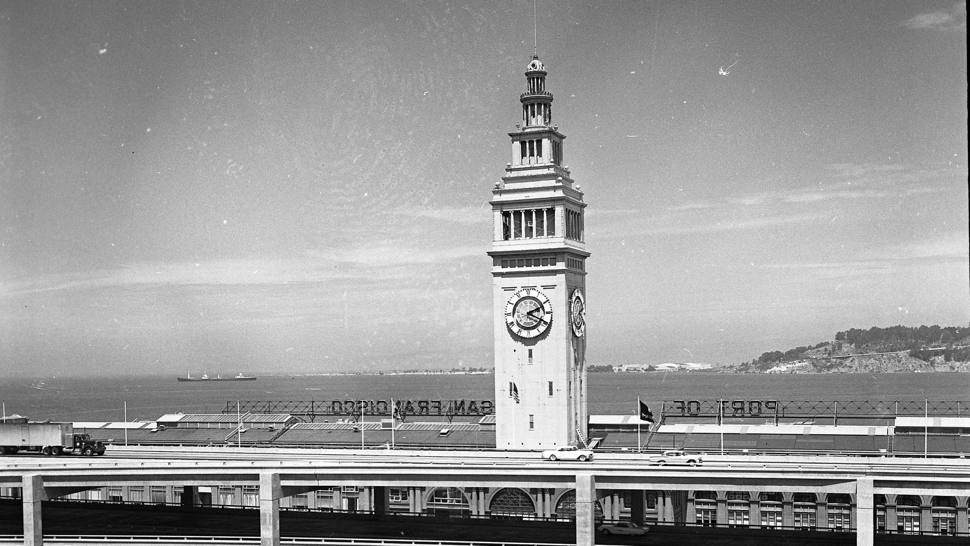Remembering the Embarcadero Freeway - Axios San Francisco